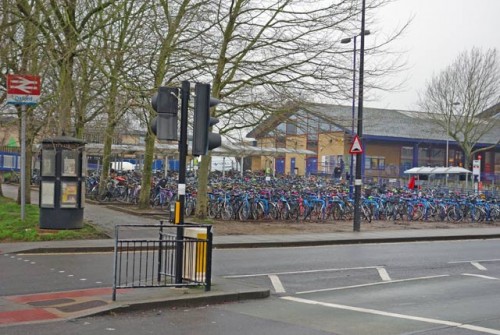 oxford-railway-station-bike-rack - Cycling uphill
