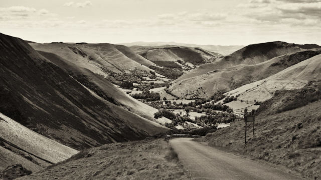 Bwlch Y Groes 'Hellfire pass' - Cycling uphill